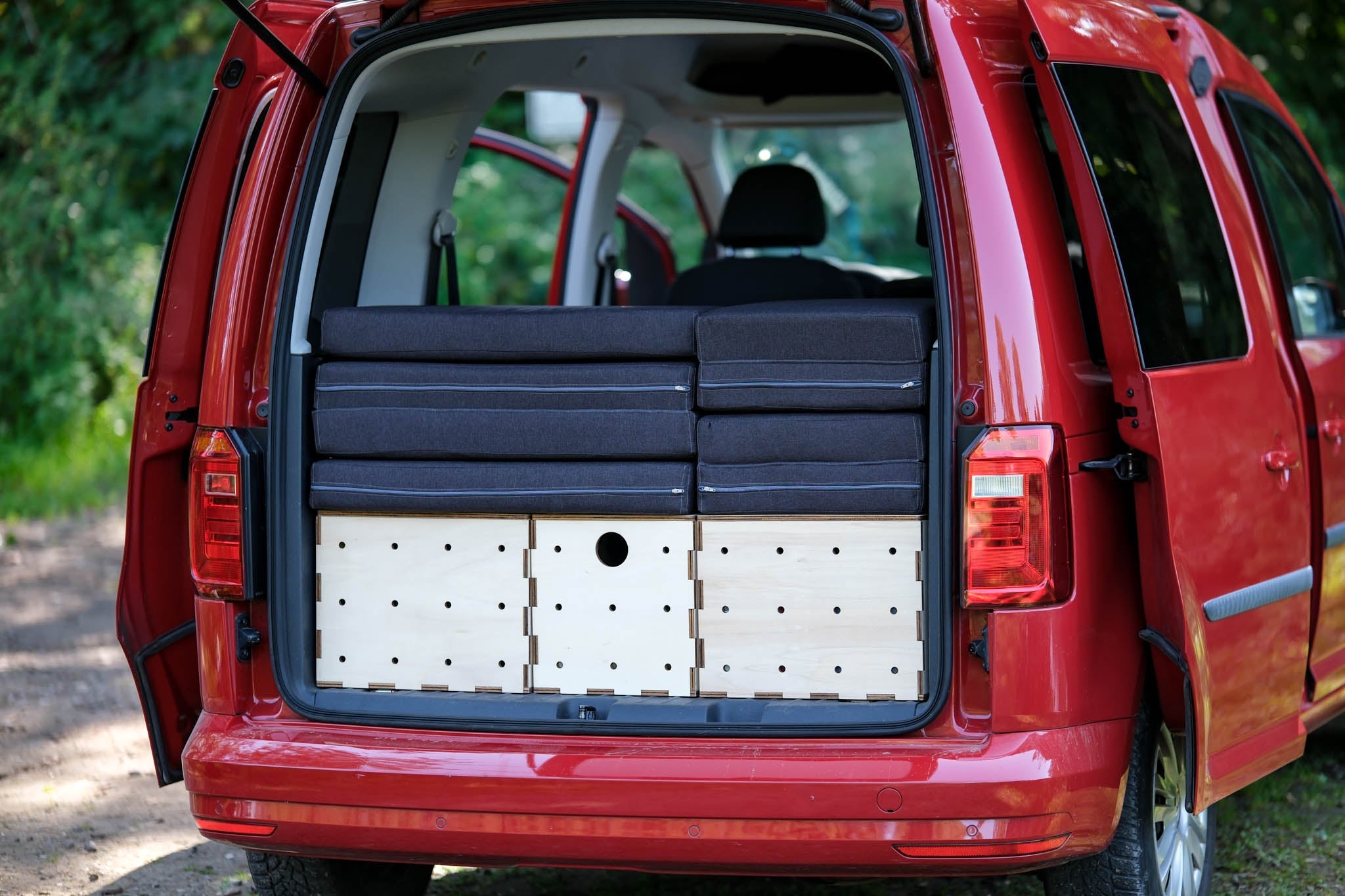 VW Caddy Camper Ausbau | Modularer DIY Campingausbau – KIUBIQ